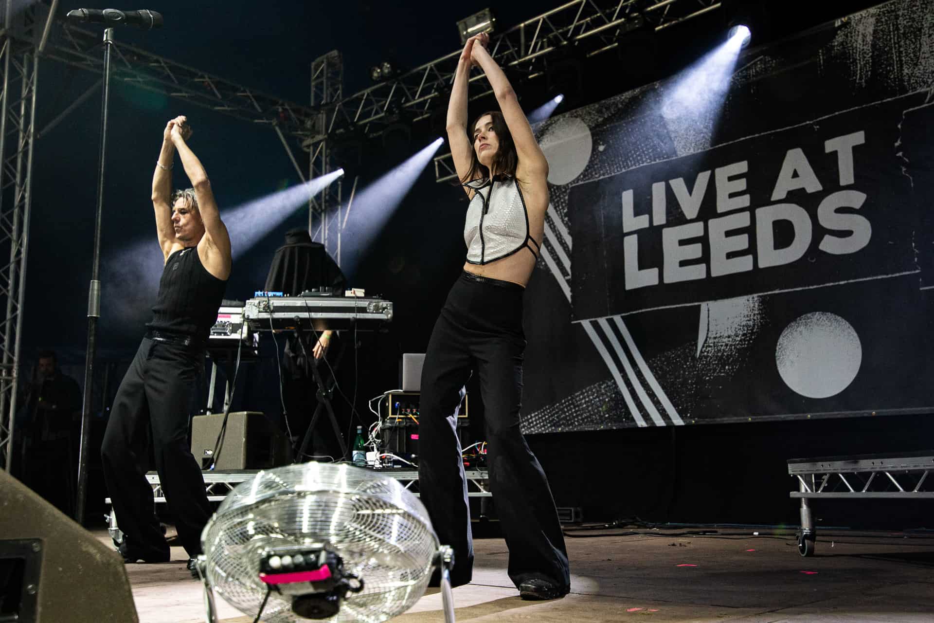 Live Review: Live At Leeds In The Park, Temple Newsam [4th June 2022 ...