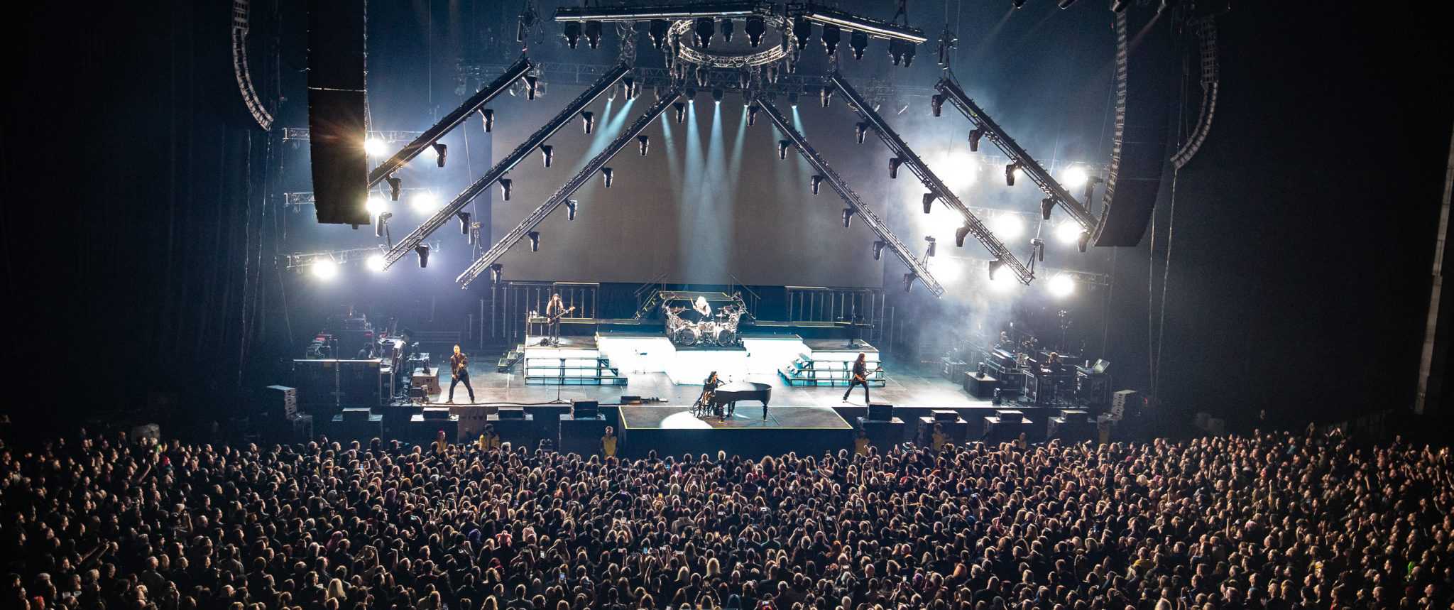 Live Review: Evanescence & Within Temptation at First Direct Arena ...