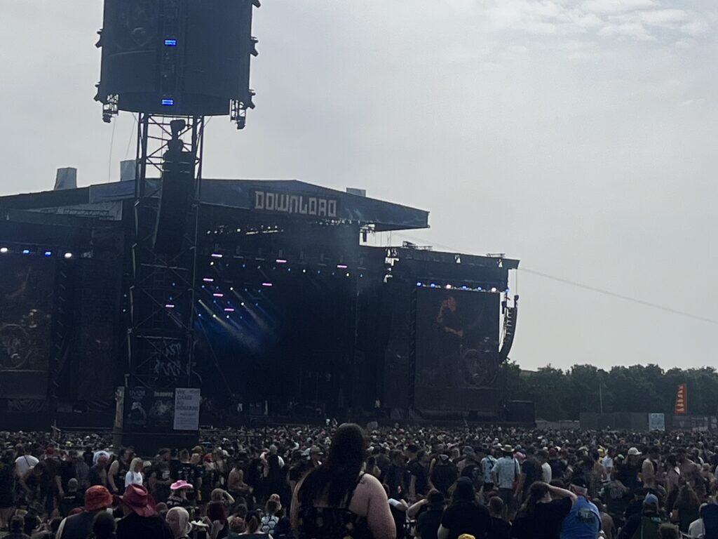 Soundsphere magazine's Top Alternative Tracks of 2025 - Soundsphere ...