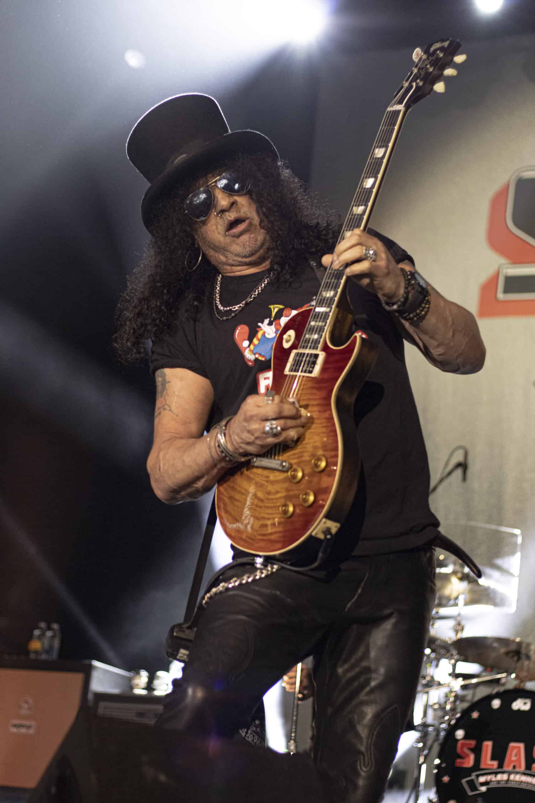 Live Review: Slash feat. Myles Kennedy and The Conspirators, AO Arena ...