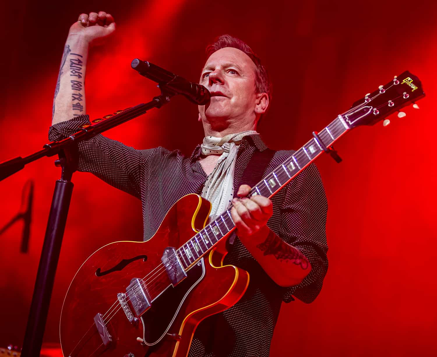 Live Review: Kiefer Sutherland at Asylum, Hull [3rd November 2022 ...