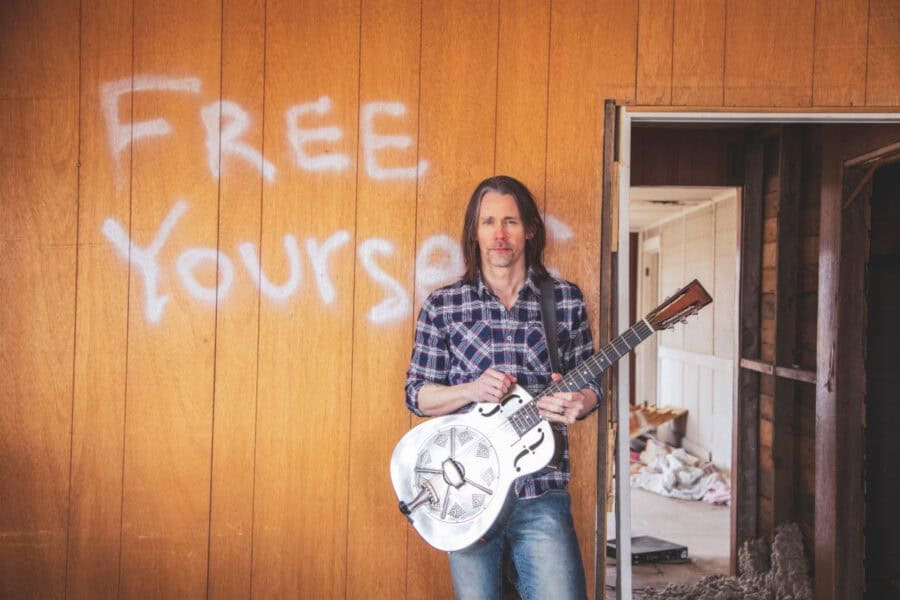 Myles Kennedy announces UK winter tour 2024 - Soundsphere magazine