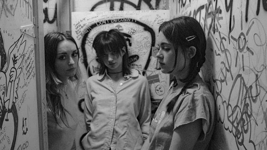 Hello Mary announce new album "Emita Ox" - Soundsphere magazine