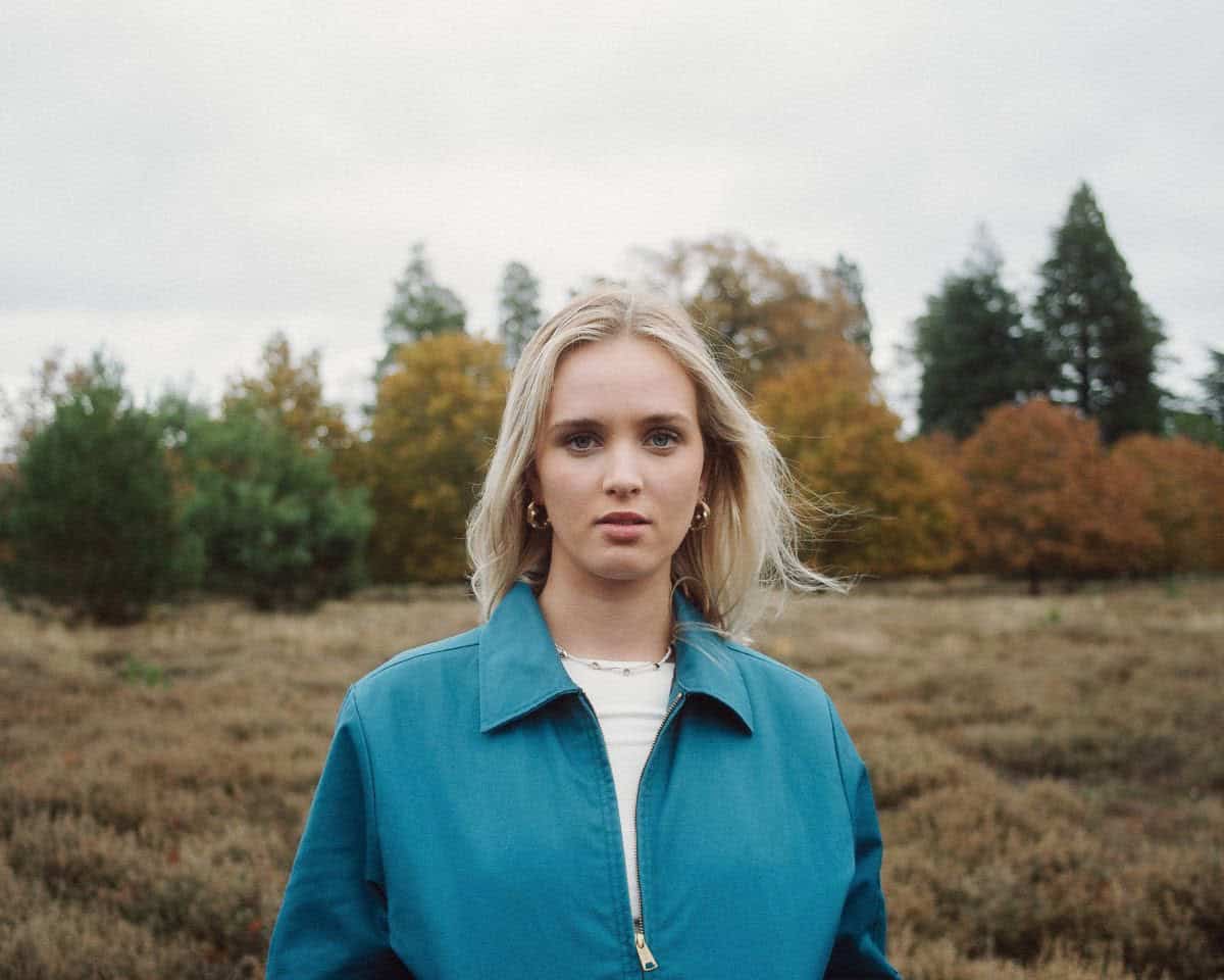 Ella McRobb Releases New Single, 'Slow Motion Heartbreak' - Soundsphere ...